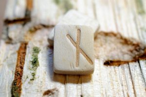 Mystische 20 Runen Bedeutung Der Schriftzeichen Der Wikinger! - Sinnopedia