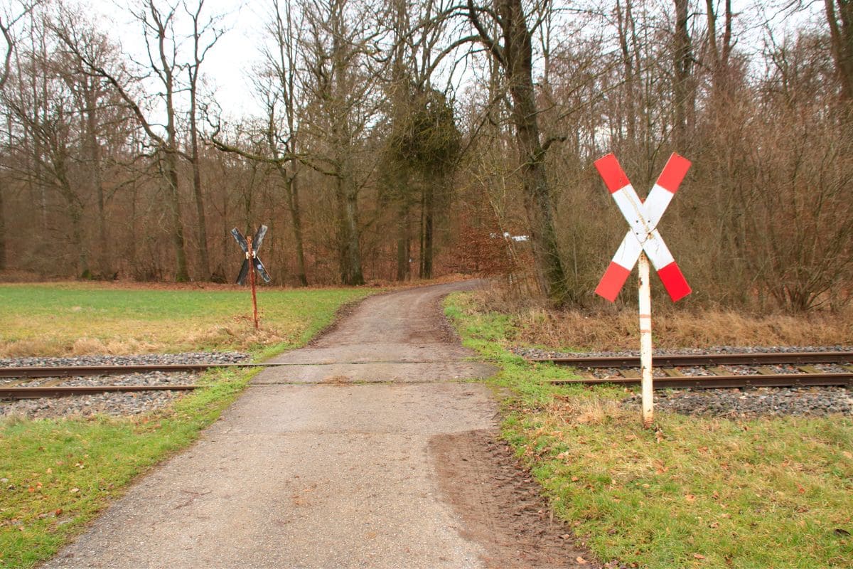 Kreuz Bedeutung: Symbolik Und Verwendung In Verschiedenen Kontexten ...