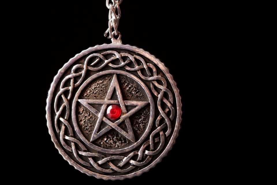 Pentagramm Bedeutung: Mystisches Symbol Zwischen Gut Und Böse - Sinnopedia