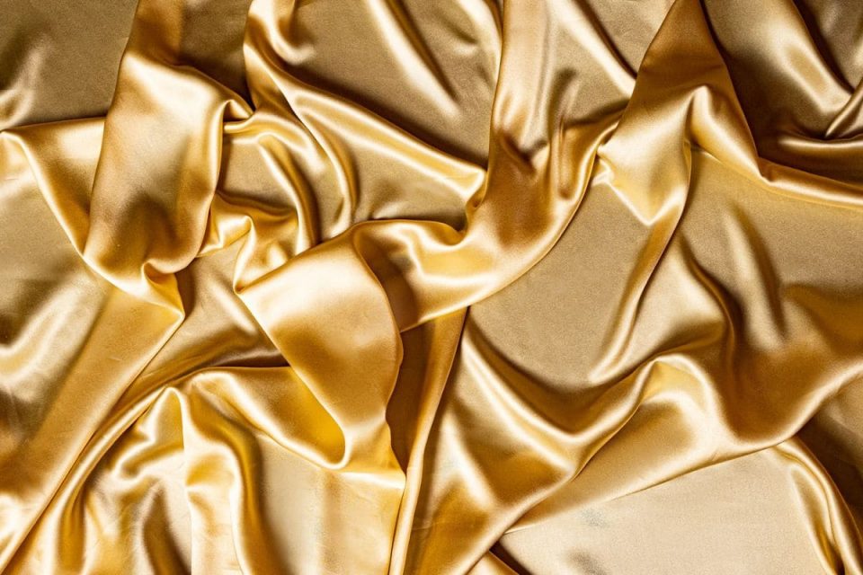 Farbe Gold Bedeutung, Symbolik & Verwendung Der Farbe - Sinnopedia